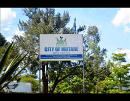 Kumbirai Madanhi is new Mutare Town Clerk